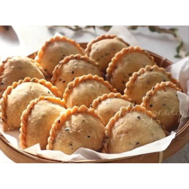 Jual pastel manis coklat pisang (isi 5 biji ) | Shopee Indonesia