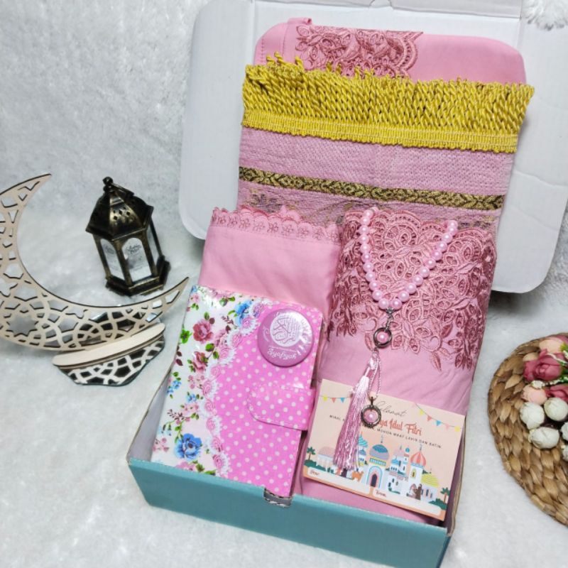 Jual Seperangkat Alat Solat Seserahan / Paket Hantaran Nikah 1 Set Alat ...