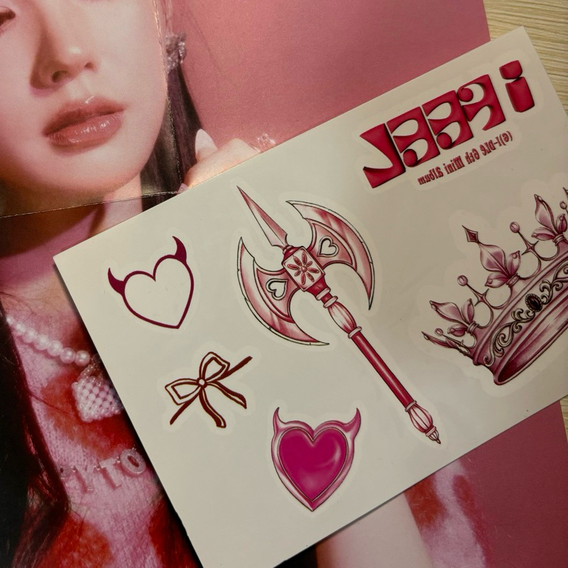 Jual [SHARING READY] OFFICIAL (G)I-DLE G-I-DLE GIDLE QUEENCARD I FEEL ...
