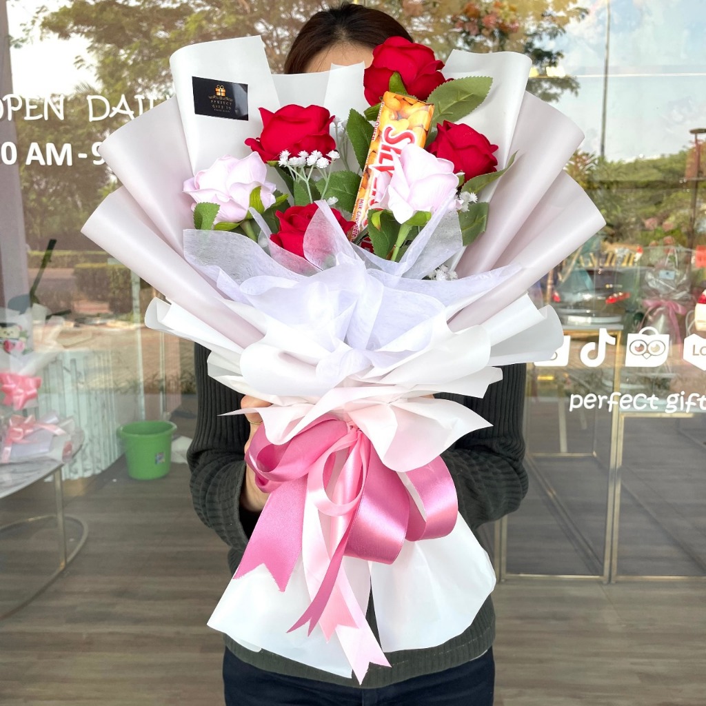 Jual BUKET BUNGA ARTIFICIAL ROMANTIS / HADIAH BUKET BUNGA ULANG TAHUN ...