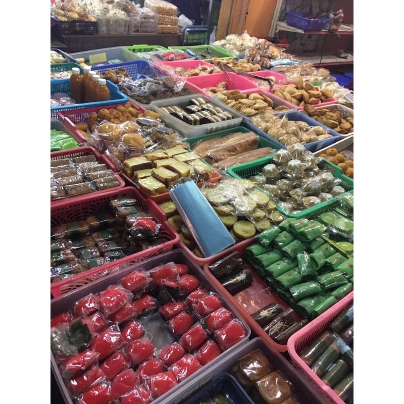 Jual Jajanan Pasar 2.500 an Jajan Basah Kue Basah | Shopee Indonesia