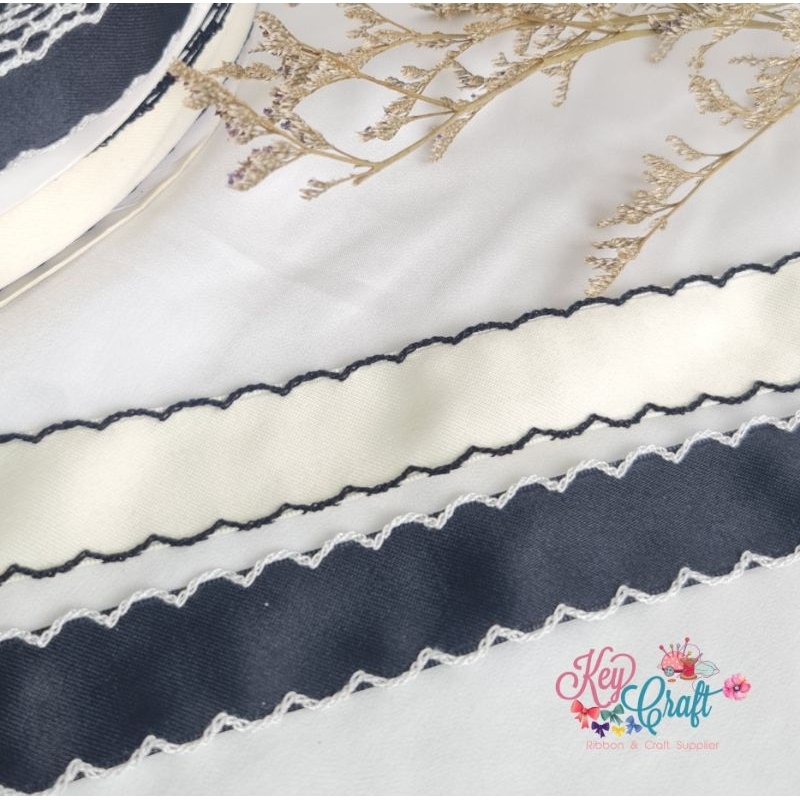 Jual Pita Korea Lace Classic black and white size 2,5cm | Shopee Indonesia
