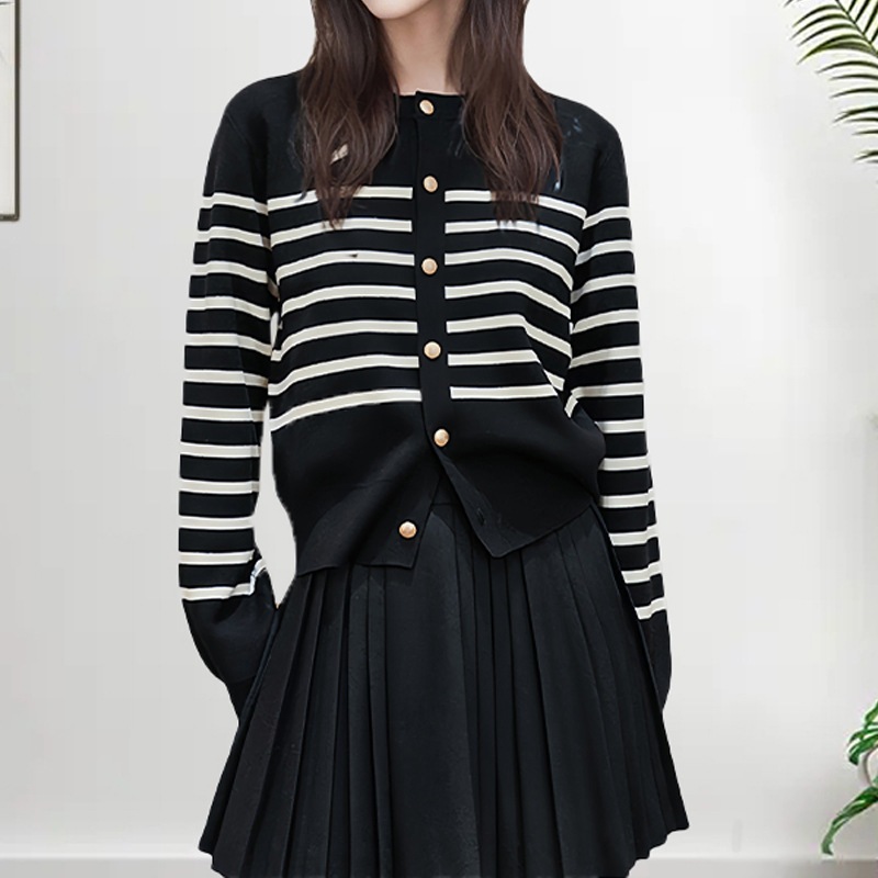 Jual Khaliqa Cardi Stripe Knit - Atasan Wanita Rajut TM (CX1893) | Shopee Indonesia