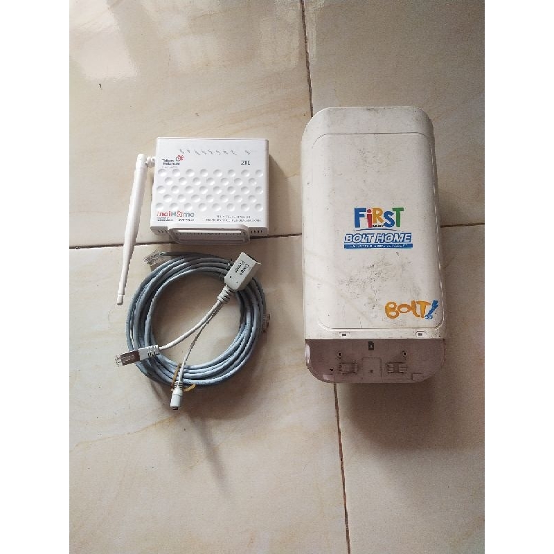 Jual MODEM BOLT BL 400 + ROUTER ZTE + POE + KABEL LAN | Shopee Indonesia