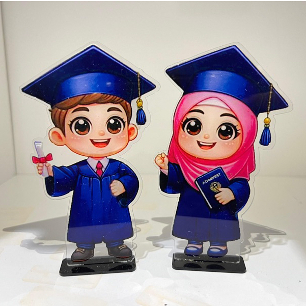 Jual Piala Wisuda Anak Plakat Wisuda Anak Akrilik Custom Piala Anak ...