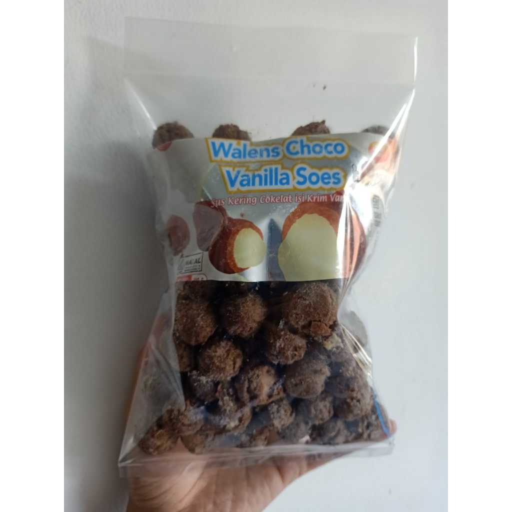 Jual Walens Choco Soes Wallen Shoes Coklat Kue Sus Kering 500 gram ...