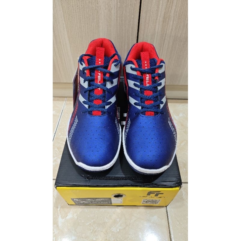 Jual Sepatu Badminton Felet Power Boost Original warna Navy Red Size 45 ...