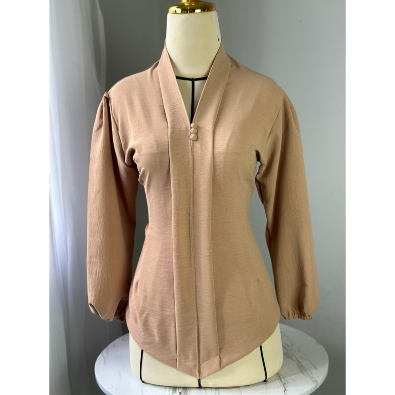 Jual kebaya kartini crinkle airflow variasi kancing bungkus model ...
