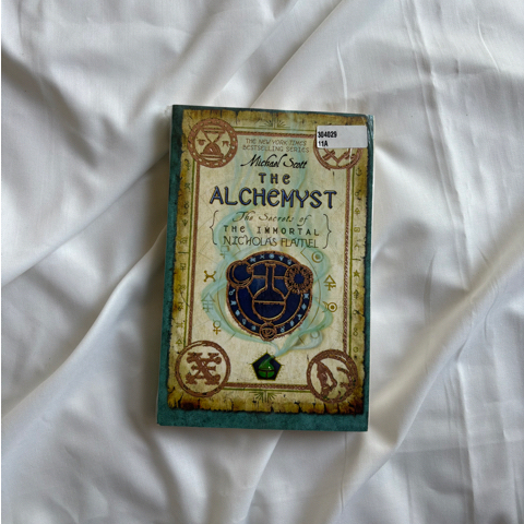 Jual The Alchemyst (The Secret of The Immortal Nicholas Flamel) Book 1 ...