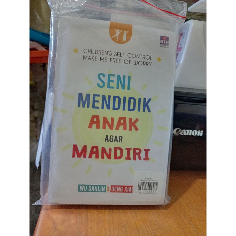 Jual Buku Seni Mendidik Anak agar Mandiri - Wu Ganlin - Deng Xiao ...