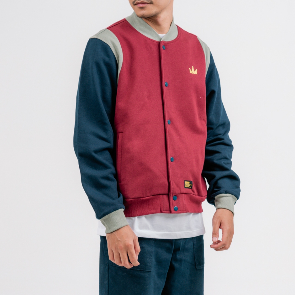 Jual Screamous Jacket Varsity FOOJIE MAROON | Shopee Indonesia