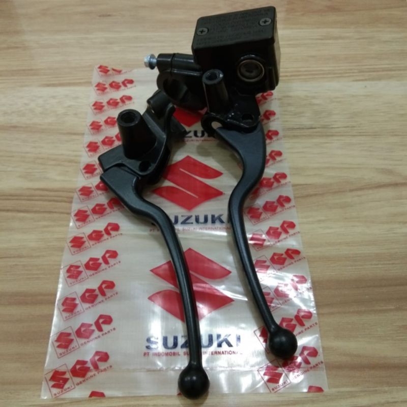Jual Master Rem Atas Assy Depan Spin 125 SkyDrive Rumah Minyak Rem Assy ...