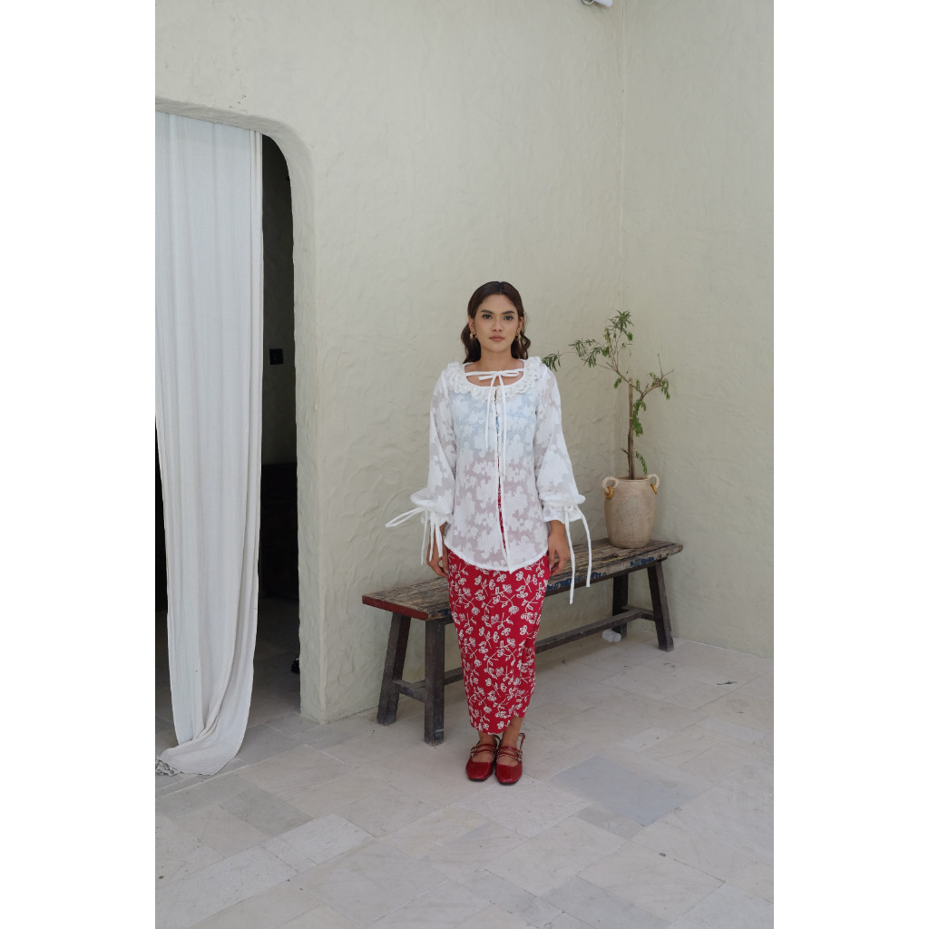 Jual Mera and Jenar - Dihyan Top (TIDAK inlcude inner & skirt) | Shopee ...