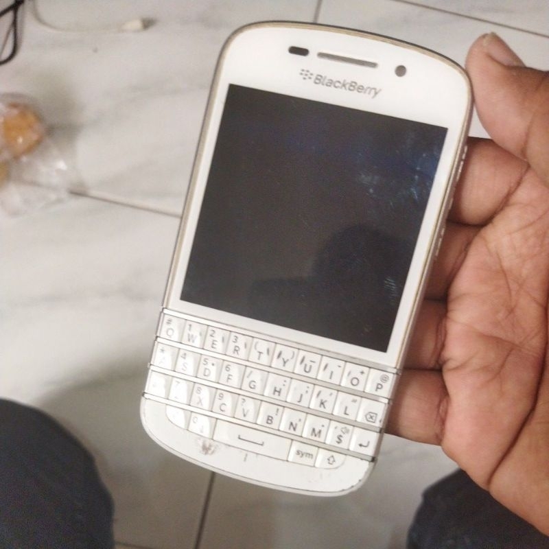 Jual BB Q10 BlackBerry Q10 | Shopee Indonesia