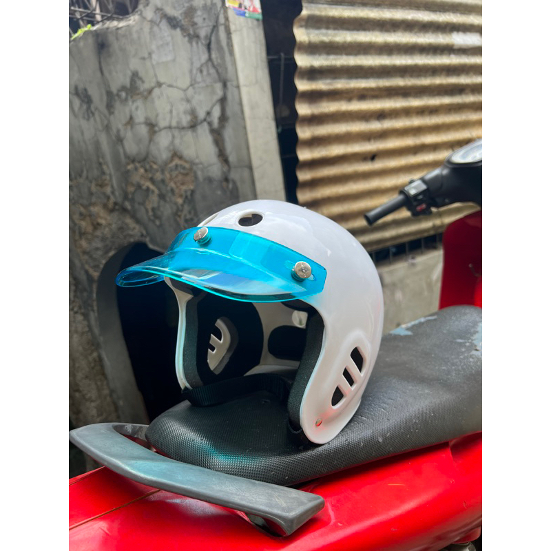 Jual HELM SEPEDA/SKATEBOARD/RAFTING/ARUM JERAM PUTIH GLOSY | Shopee ...
