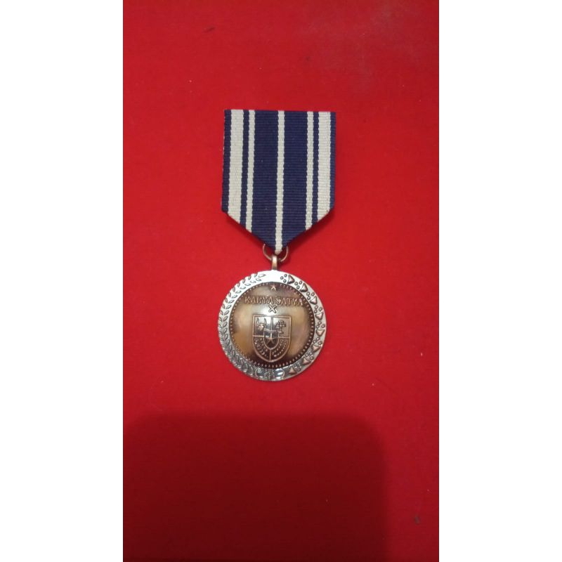 Jual SATYA LENCANA PDU PNS/ASN (KARYA SATYA 10 TAHUN) | Shopee Indonesia