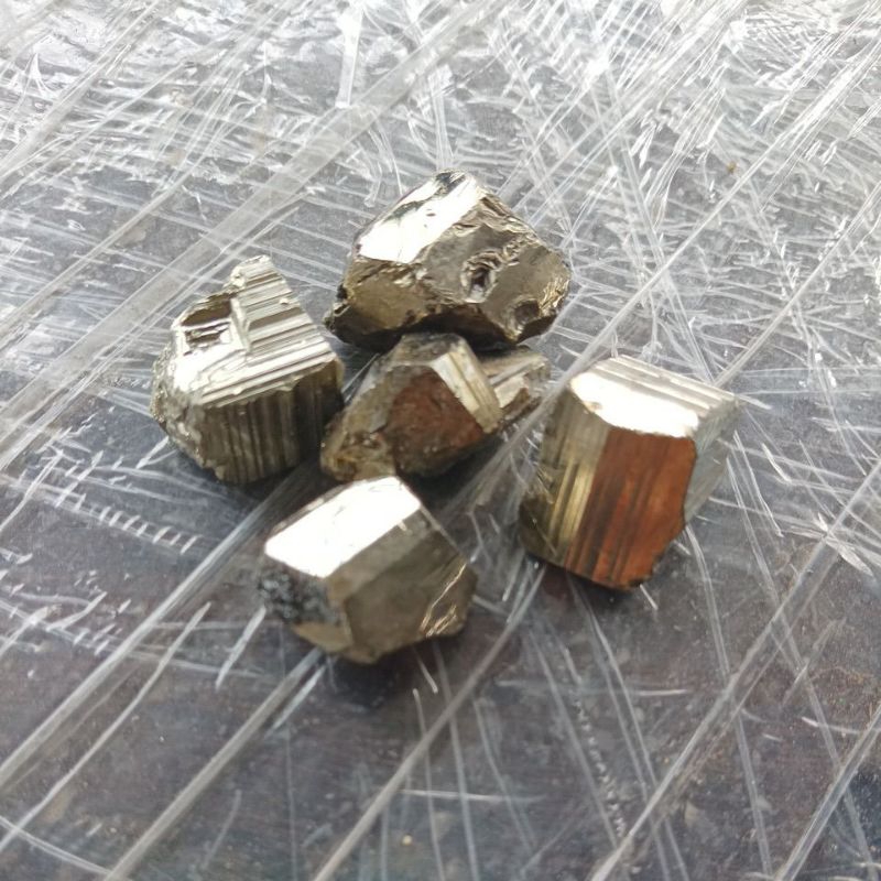 Jual Batu Pyrite / Batu Pirit / Badar Emas | Shopee Indonesia