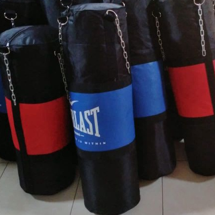 Jual Samsak Tinju ukuran 100cm plus isian Sansak Boxing Muaythai MMA ...