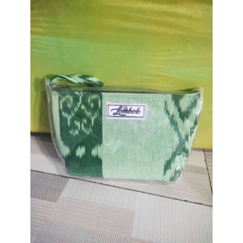 Jual Dompet tenun / pouch tenun / tempat makup tenun / dompet lombok ...
