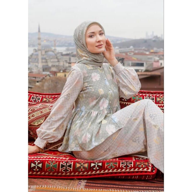 Jual One Set Mandjha Ivan Gunawan Raya Collection 2024 - Sabina Set ...