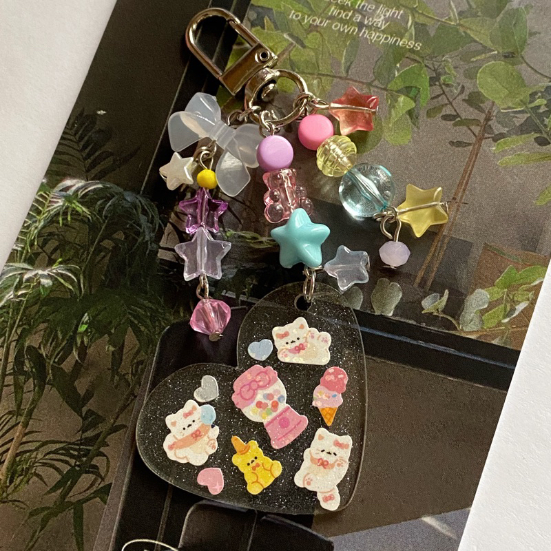 Jual Cute acrylic keychains | Beads Keychains| gantungan kunci| manik ...