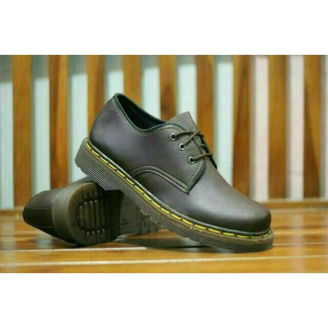 Jual Sepatu Docmart pria Pantofel Formal Docmart Low Boots Kerja Pria ...