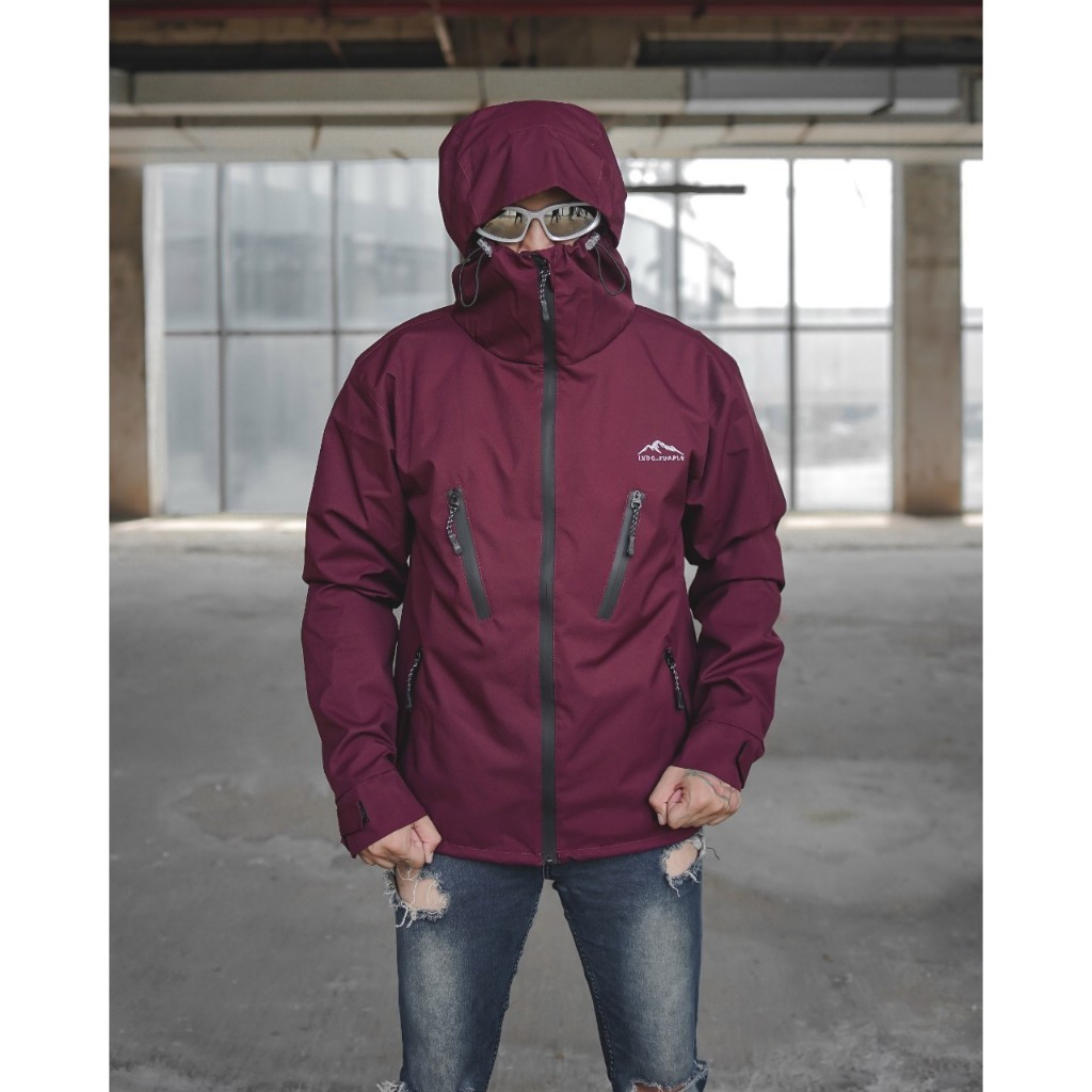 Jual Jaket Gorpcore Parasut Waterproof Pria / Jaket Gunung Waterproof ...