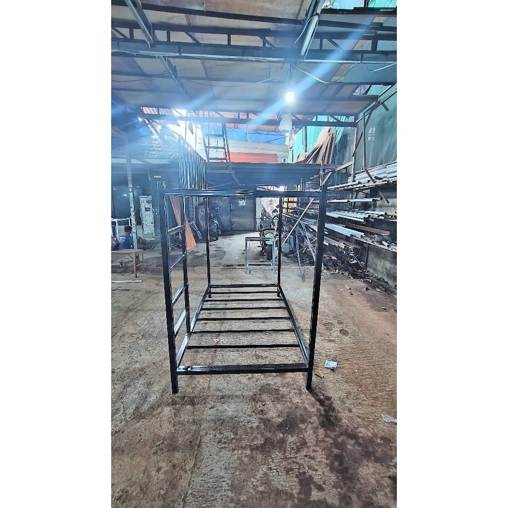 Jual Ranjang Besi Tingkat Minimalis Modern Atas Bawah Hemat Ruang ...