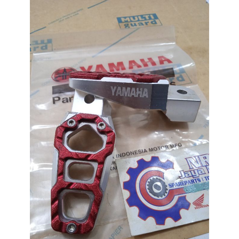 Jual poostep footstep pijakan kaki Yamaha Mio original Yamaha thailand ...