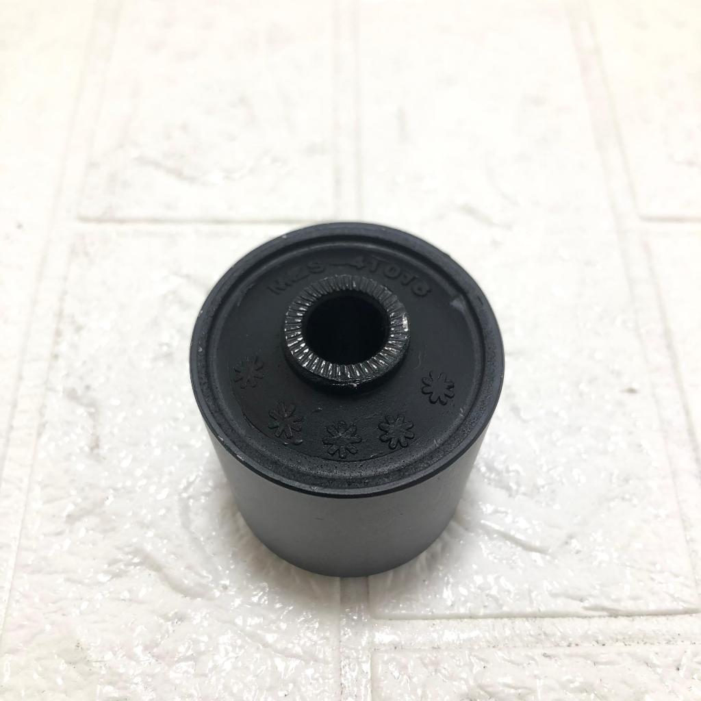 Jual Bushing Bos Per Spring Daun Belakang Daihatsu S75 Hijet Zebra S88 ...