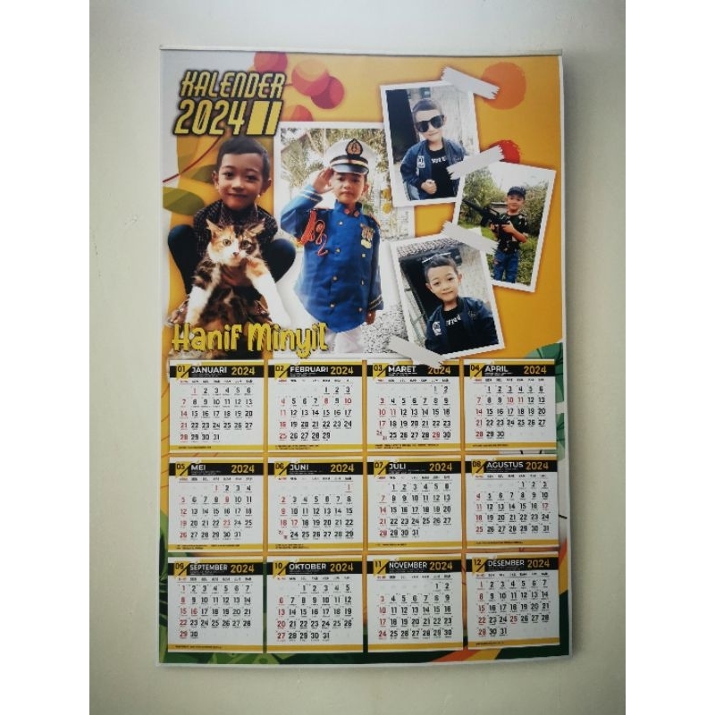 Jual Kalender Dinding 2025 - 1 Lembar Custom Foto Free Desain | Shopee ...