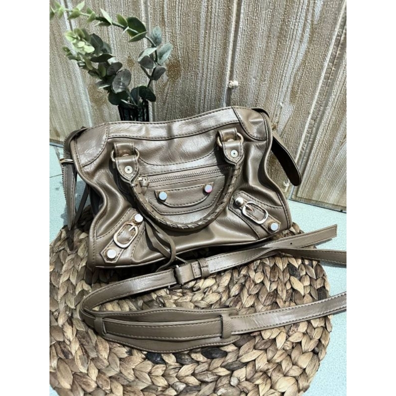Jual Beya Bag by Kian mocca/latte | Shopee Indonesia