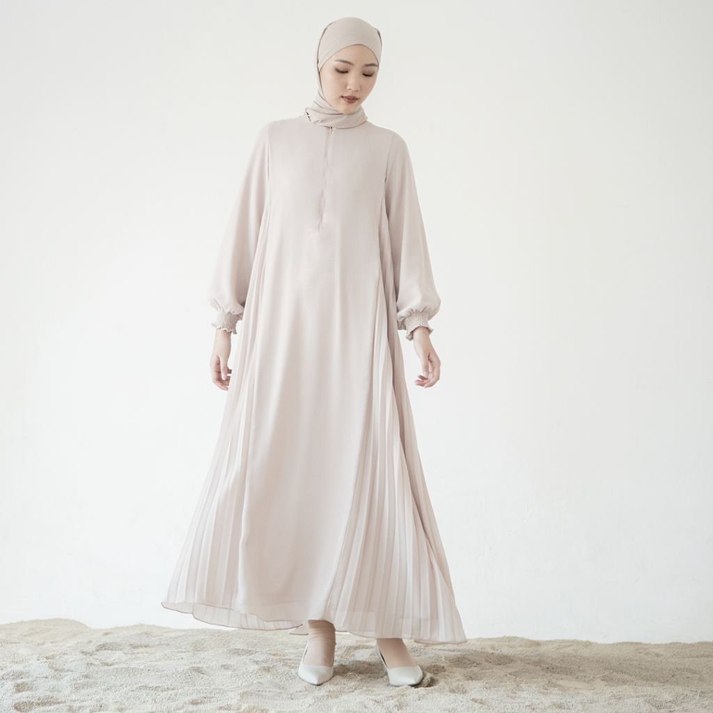 Jual Raka by Aska Label - Gamis wanita pleats busui friendly dress ...