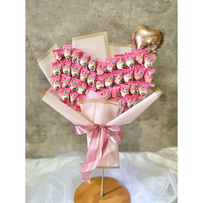 Jual [YUPI BOUQUET] Buket Permen Yupi | Strawberry kiss bouquet | Buket ...