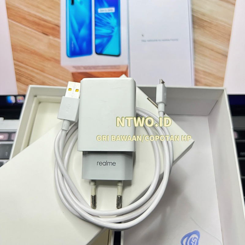 Jual CAS CHARGER ORI BAWAAN REALME 5 MIKRO USB 10 WATT | Shopee Indonesia