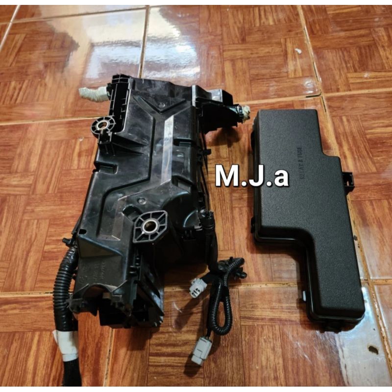 Jual Box Sekring Innova Reborn Fortuner VRZ Hilux Revo Diesel Asli ...