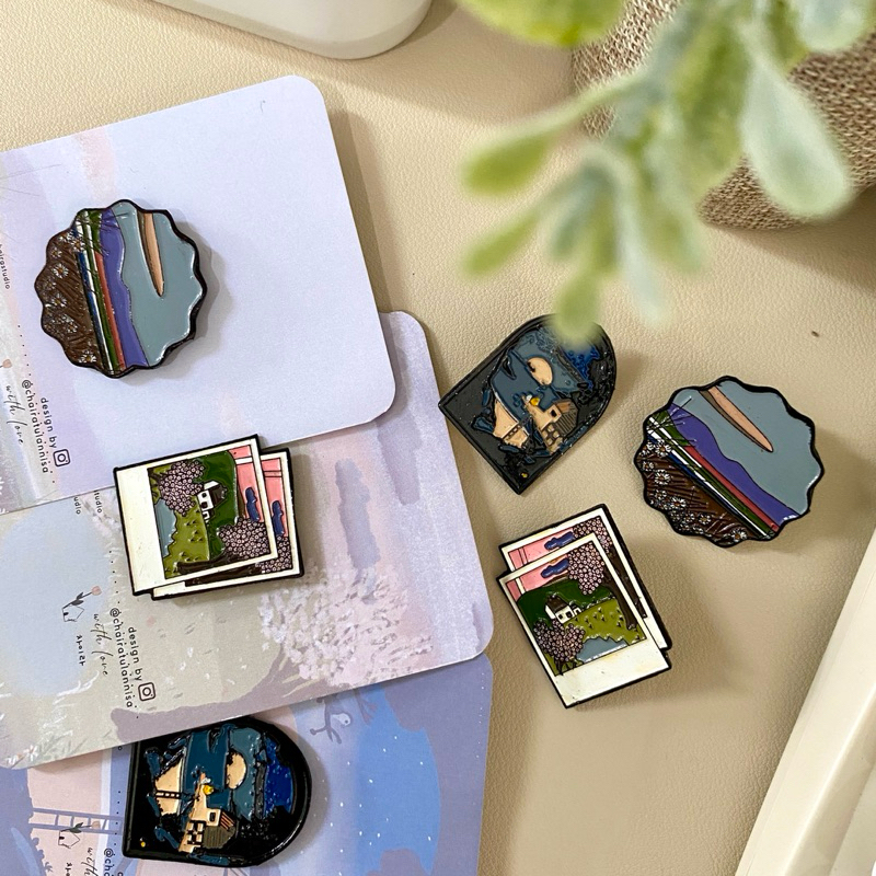 Jual pin enamel aesthetic minimalis/ design simple/ pin tas dan baju ...