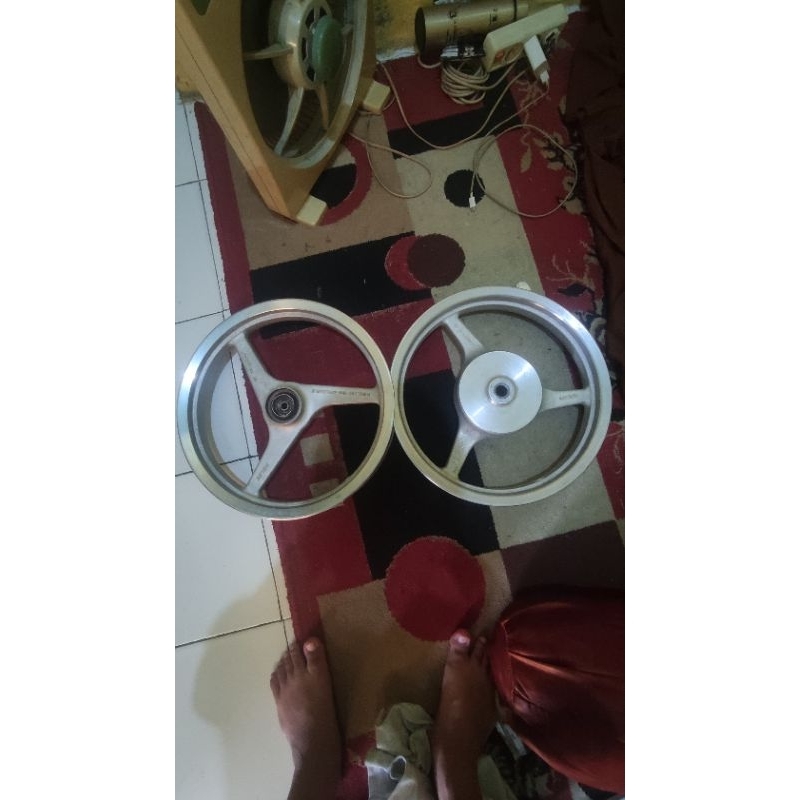 Jual Velg Daytona Palang 3 Mio Sporty,Smile,Soul,Fino Karbu | Shopee ...