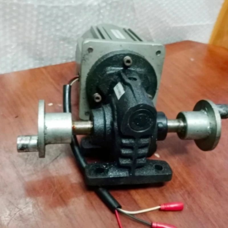 Jual DINAMO GEAR MOTOR RATIO 1:15 120RPM AC MOTOR 40W HIGH TORSI ...