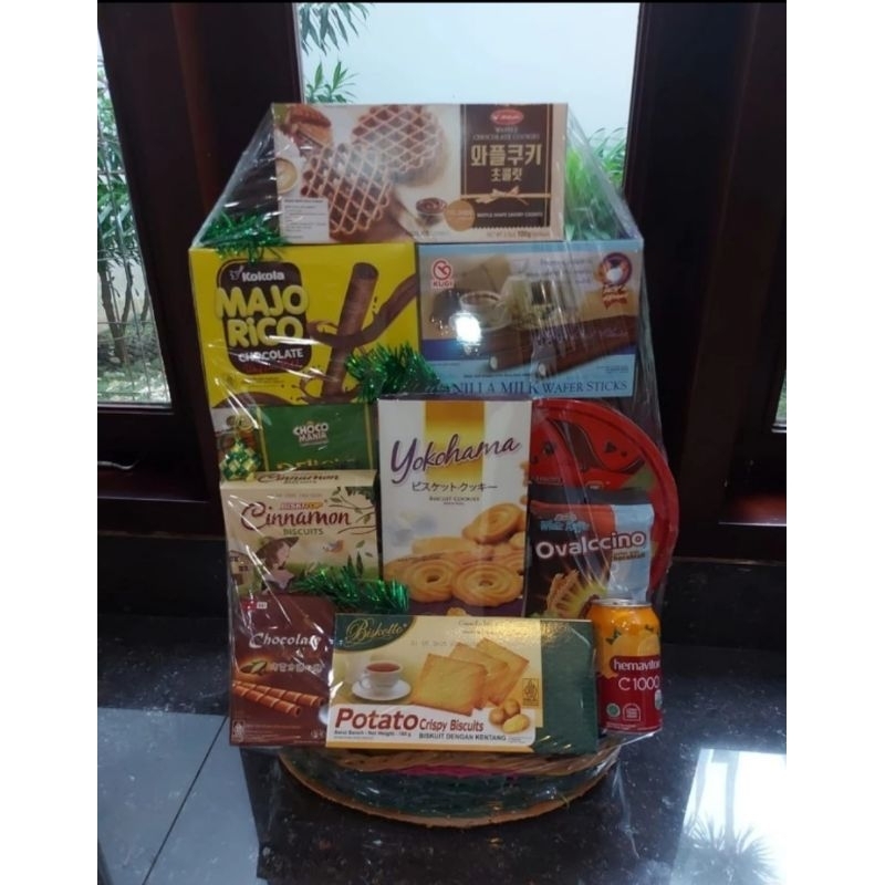 Jual PARCEL LEBARAN MAKANAN RINGAN 2024 (8) HAMPERS MURAH MERIAH ...
