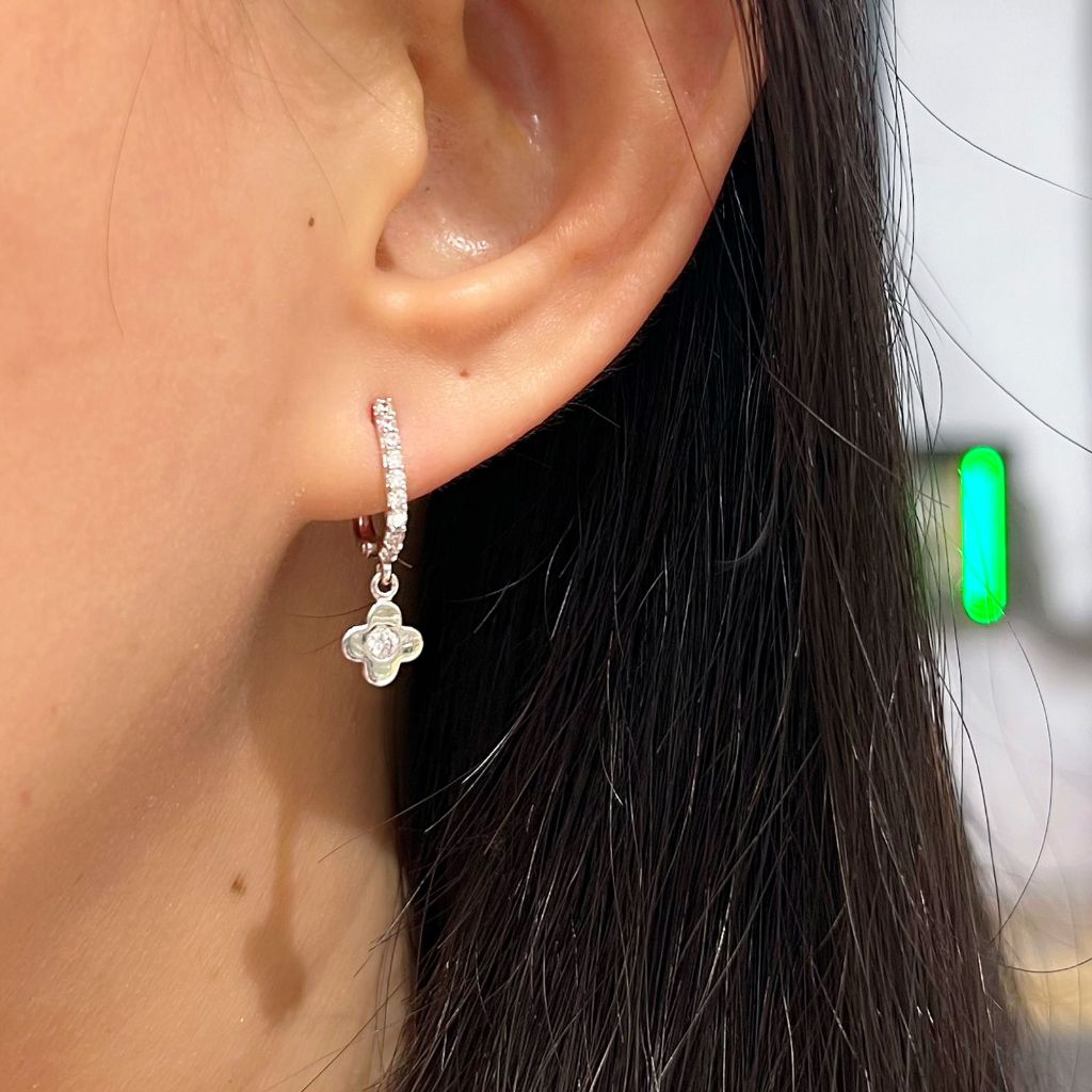 Jual Anting Emas Putih Kadar 750 (17K) Model Variasi 0.5 - 3 Gram an ...