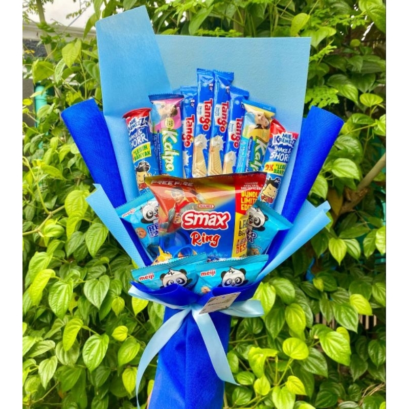 Jual BUKET SNACK SERBA BIRU MURCE UNIK CANTIK HADIAH WISUDA ULTAH ...