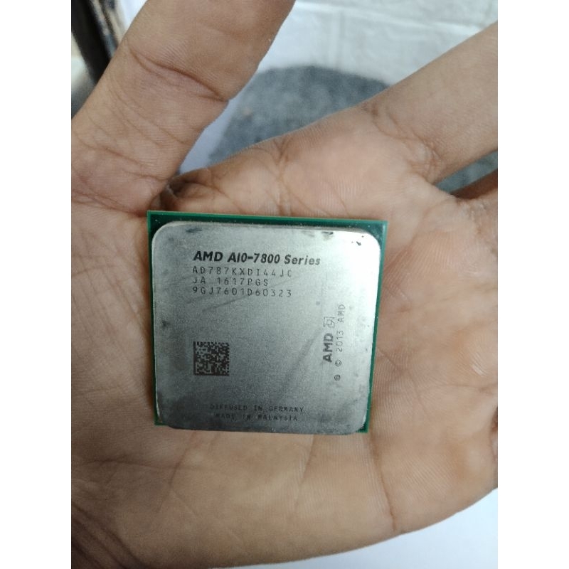 Jual PROSESOR AMD FM2+ A10-7800 3.5GHz - 3.9GHz GPU Radeon R7 series | Shopee Indonesia