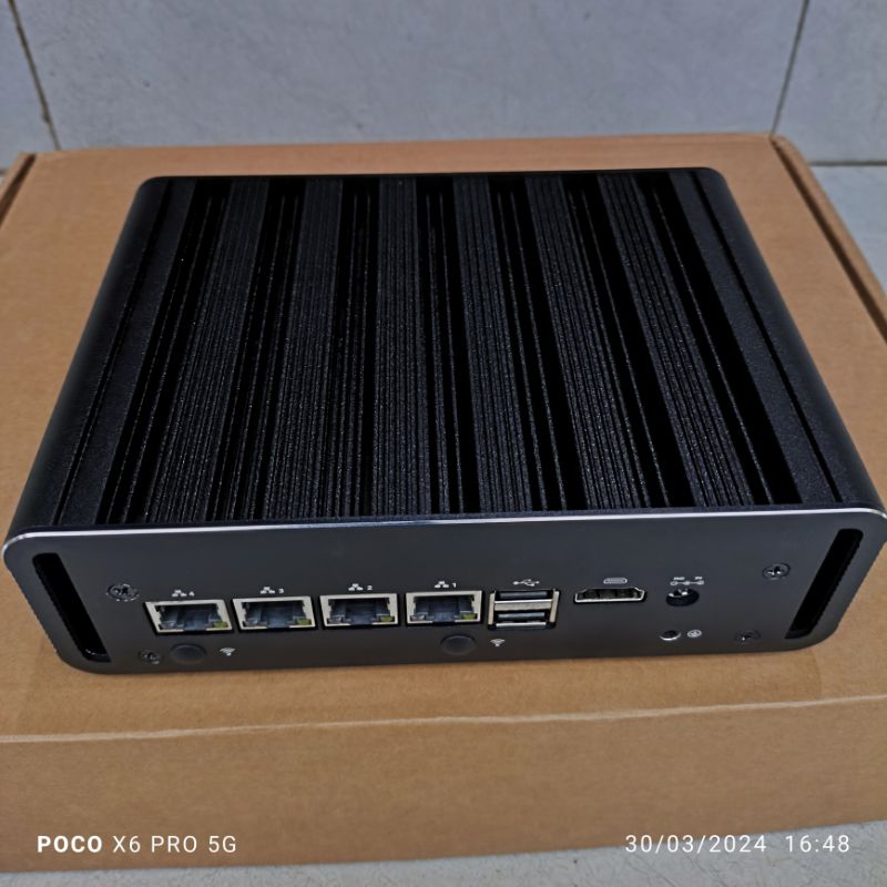 Jual Industrial Mini PC Router x86 Intel N100 4Port LAN 2.5G | Shopee ...