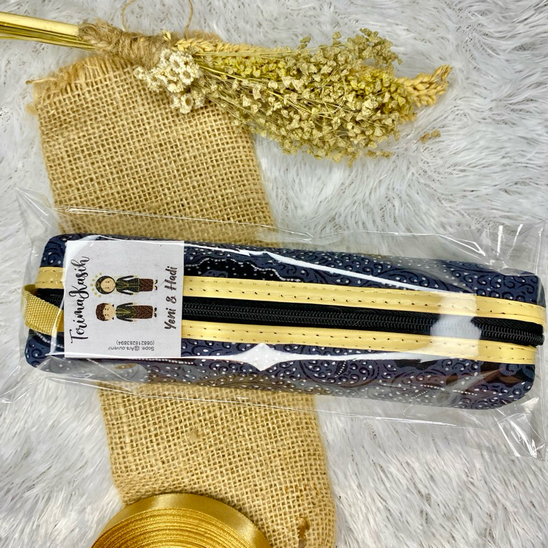 Jual Souvenir Pernikahan Tempat Pensil Batik Khas Jogja 19 x 7 cm (1kg muat 50pcs) | Shopee ...
