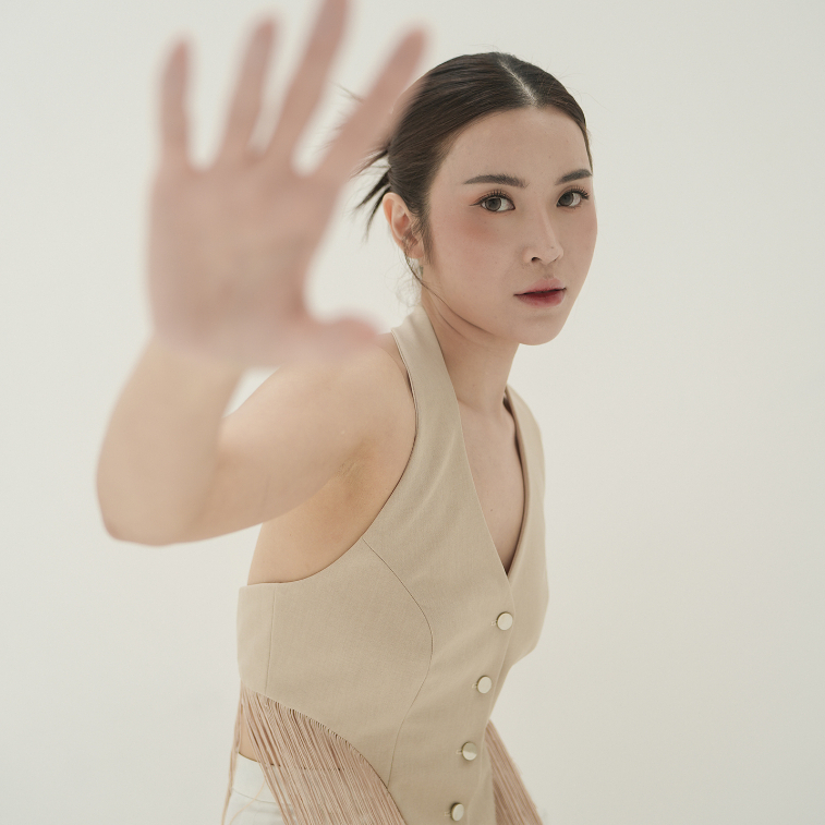 Jual [INFINITE] - KAYLA Vest | Shopee Indonesia