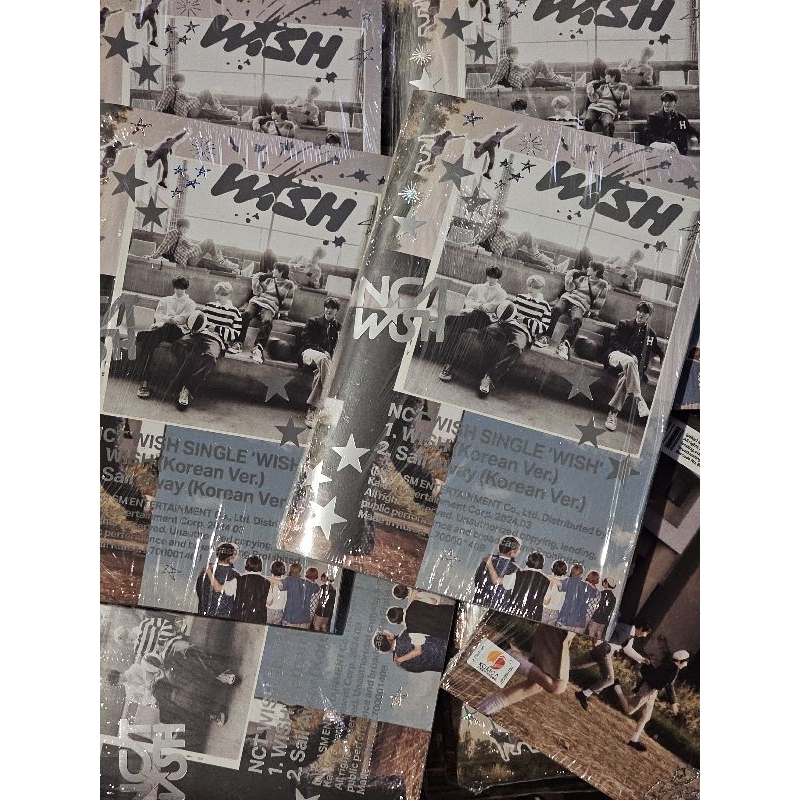 Jual (READY STOCK) NCT WISH - WISH (unsealed, SEALED ALBUM PHOTOBOOK VER) | Shopee Indonesia