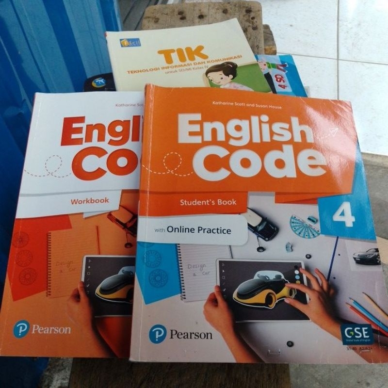 Jual English code 4 Studentbook | Shopee Indonesia