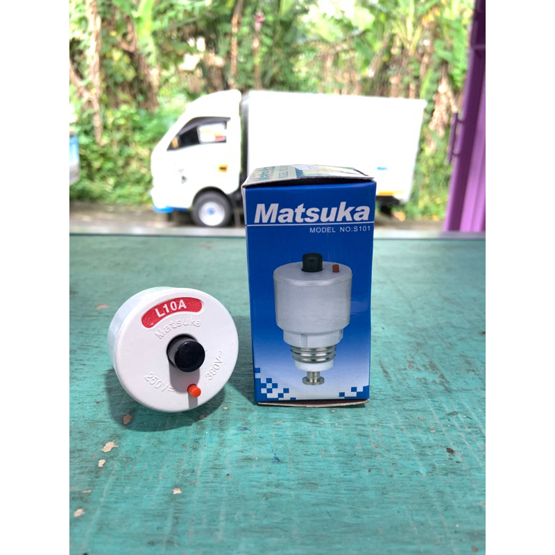 Jual SEKRING OTOMATIS / SIKRING OTOMATIS LISTRIK 10 AMPERE | Shopee ...