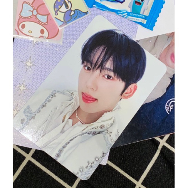 Jual Photocard Yujin Zerobaseone ZB1 - Melting Point | Shopee Indonesia